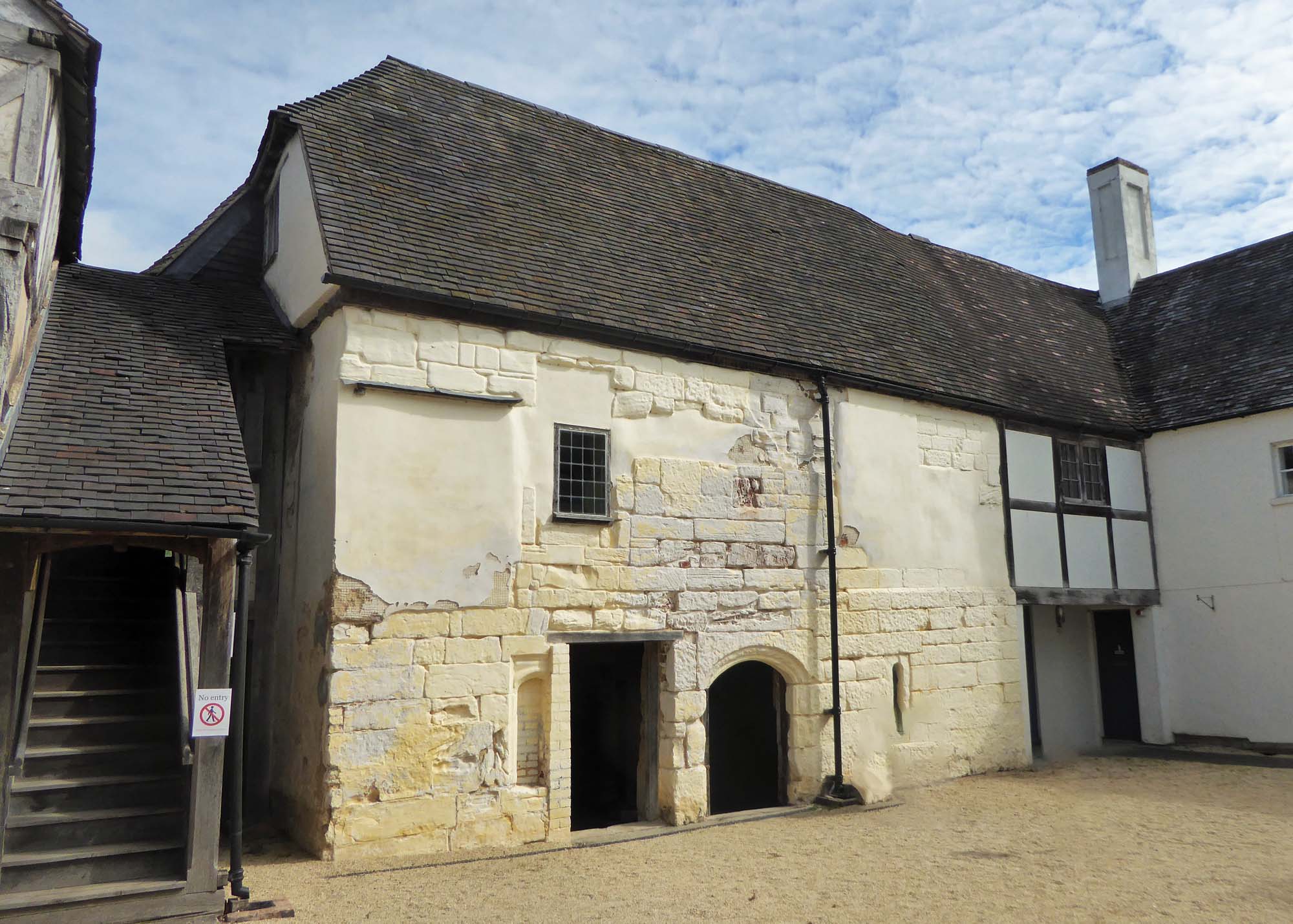 Historic Houses Warwickshire: Middleton Hall and Gardens