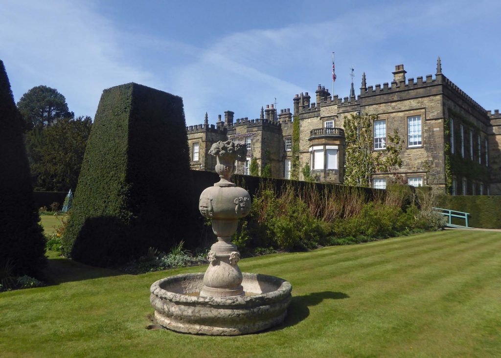Historic Houses Derbyshire: Renishaw Hall and Gardens